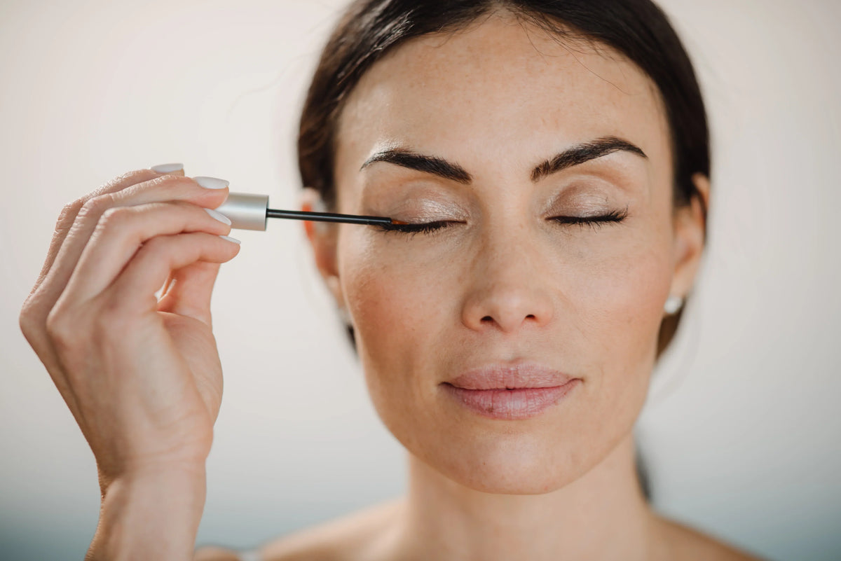 The Importance of Eyelash Conditioning from Root to Tip